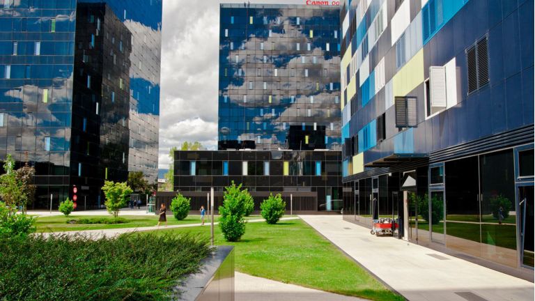 Garaže, garažna mjesta i spremišta